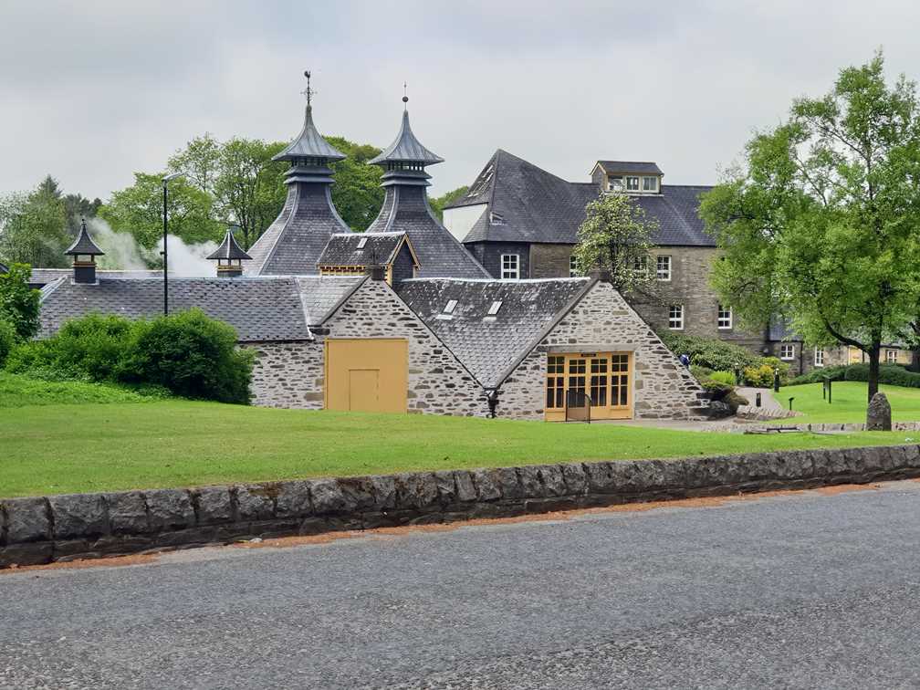 On the Whisky Trail: a tour of Scottish whisky distilleries - AbFabTravels